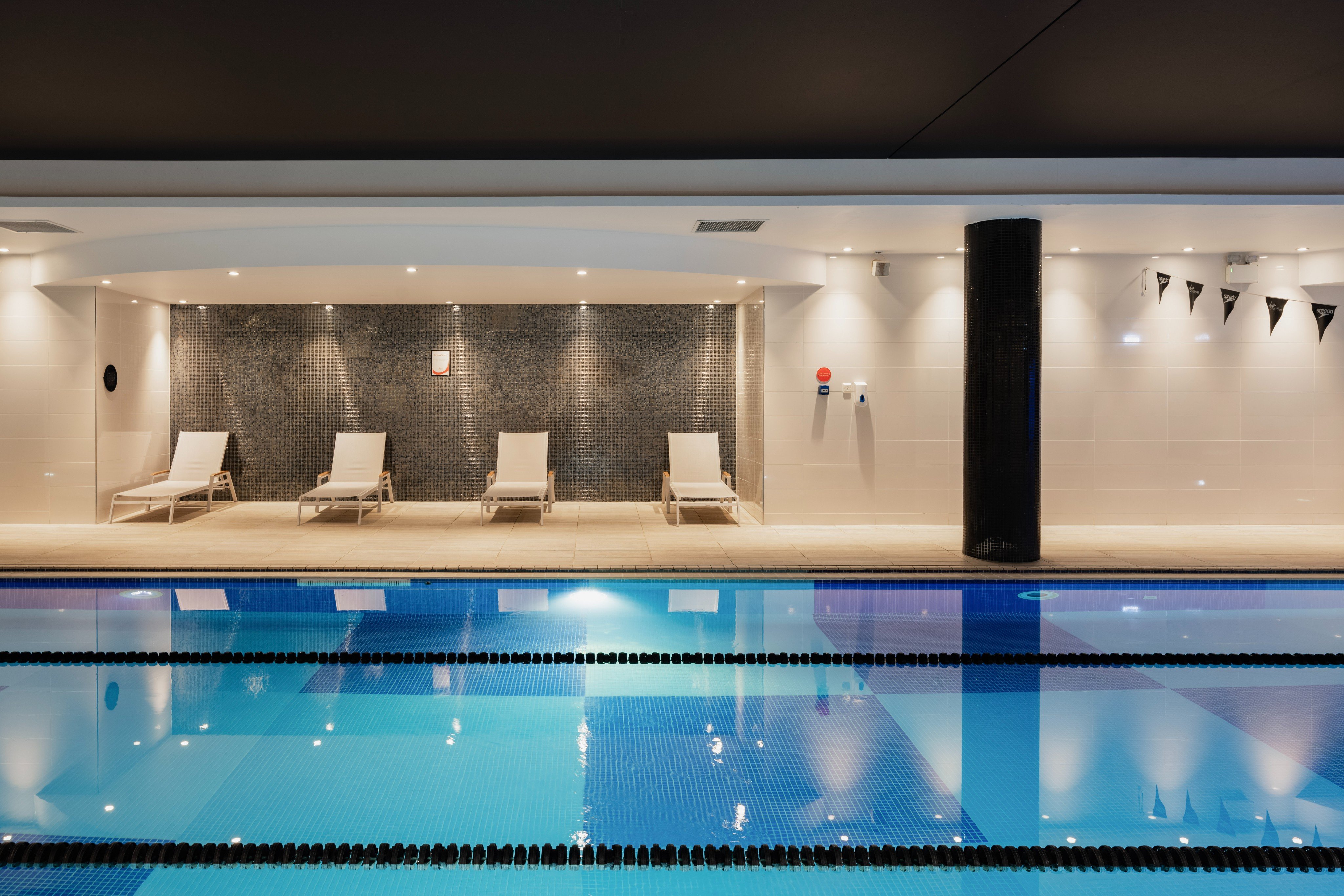 Chiswick Park Swimming Pool | Virgin Active